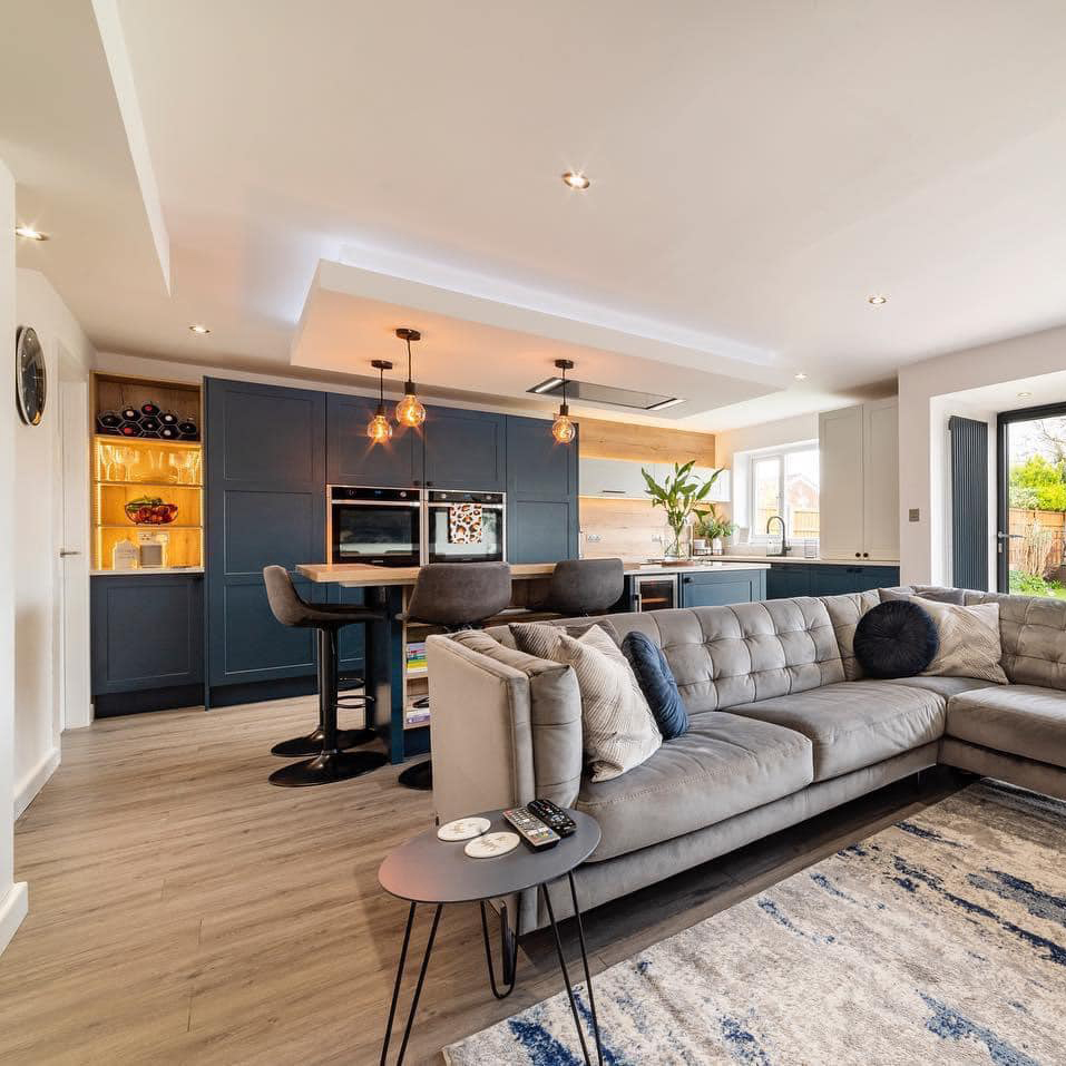 Show off your kitchen with a Frecan ceiling hood